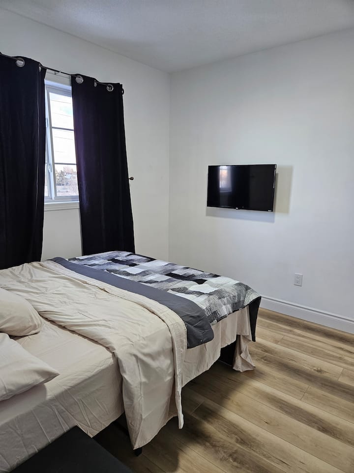 Private Room North Burlington - Burlington