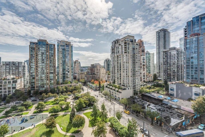 5-star Stylish 1br Condo Yaletown Skytrain/gym - Vancouver