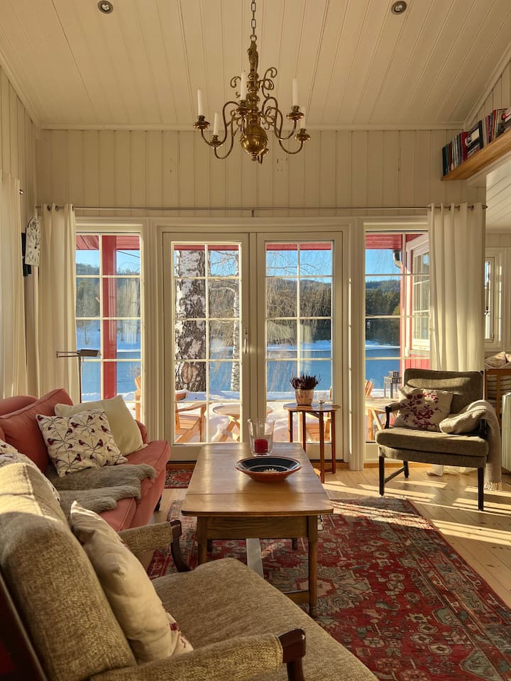 Idyllic Country House, Jetty & Beach At The River - Noruega