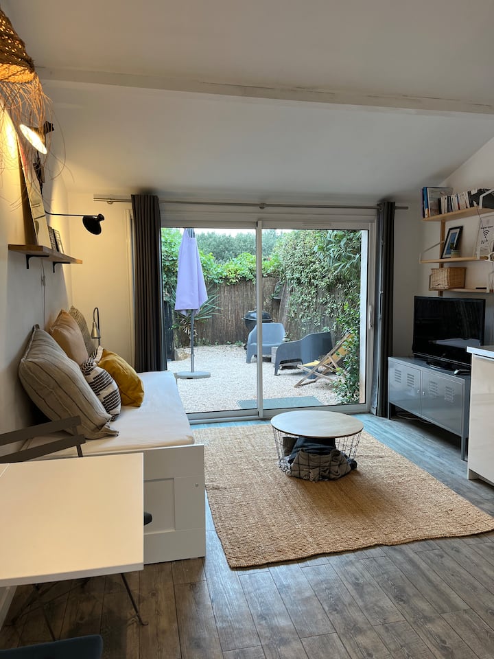 Studio Indépendant Proche Aix-en-provence - Le Tholonet