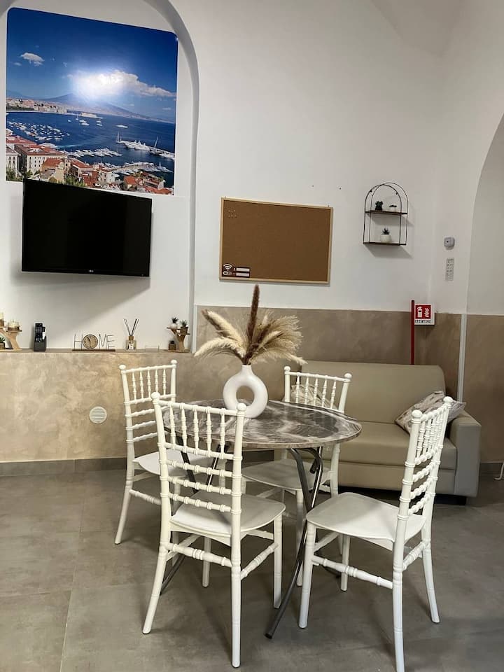 Historic Center Naples Spaccanapoli Duomo - 