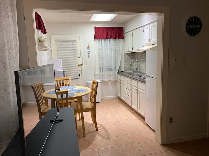 Wildwood Crest Sun Breeze Corner - Wildwood, NJ