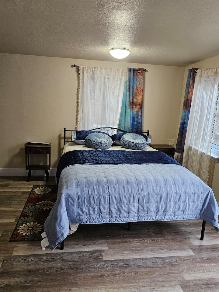 Studio - Longview, WA