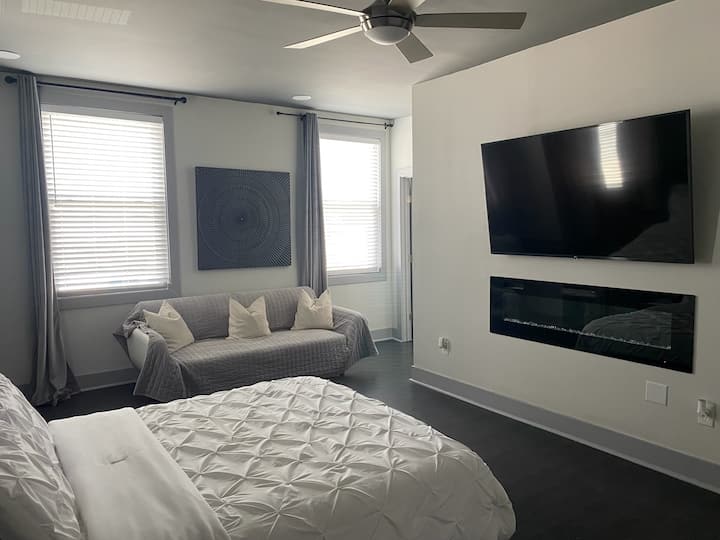 3.3 Mins From The Airport Extra Large Bed & Bath - Hartsfield-Jackson Atlanta Airport (ATL)