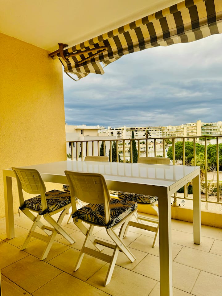 Appartement De Standing Terrasse - 8 Couchages - Cannes