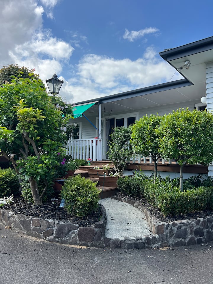 The Sweetest Character Home! - Tauranga