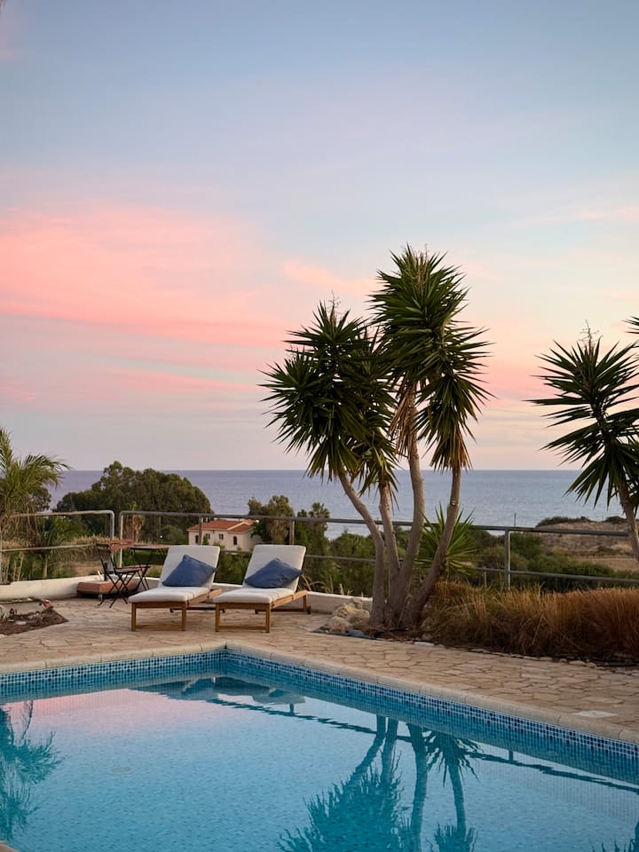 Private Villa With Garden And Pool - Cyprus