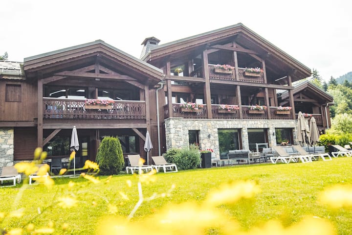 Chalets Adelphine Mitoyen Et Spa, 6/8 Pers - Morzine
