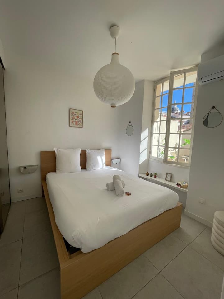 Big Terrace In Central Cannes, Palais Within Walking Distance / Beaches - Cannes
