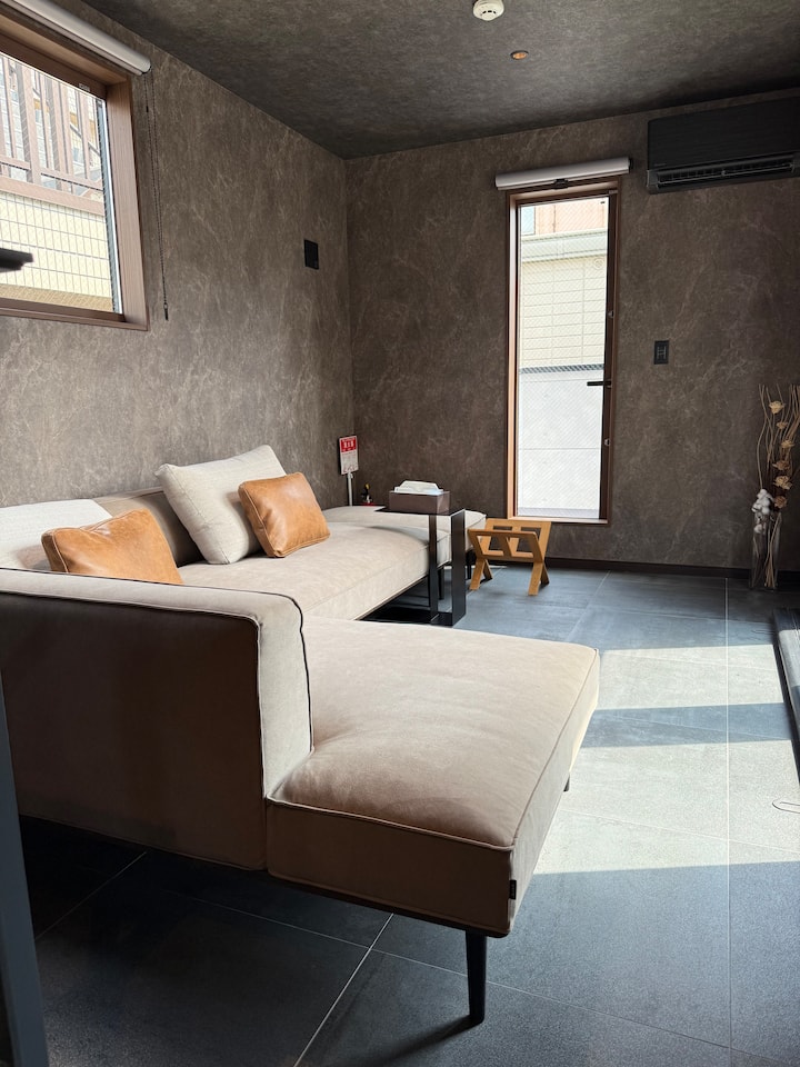 New! 2025年5月新築/六本木一丁目駅5分/六本木・麻布台ヒルズの隠れ家/メゾネットタイプ貸切 - 原宿