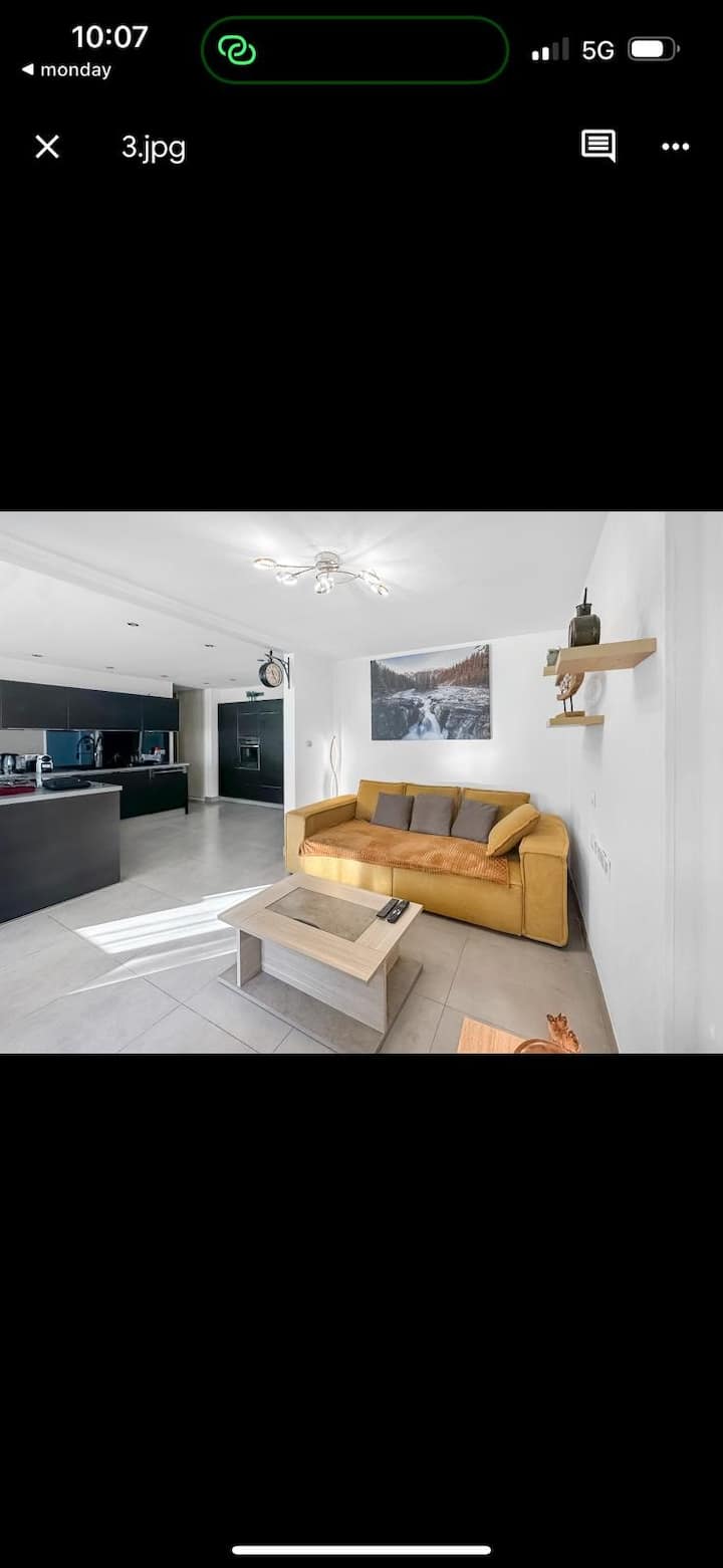 Appartement 6 Personnes
Parking - Rumilly