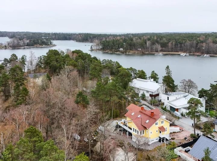 Merenläheinen Viihtyisä Huvila - Helsinki