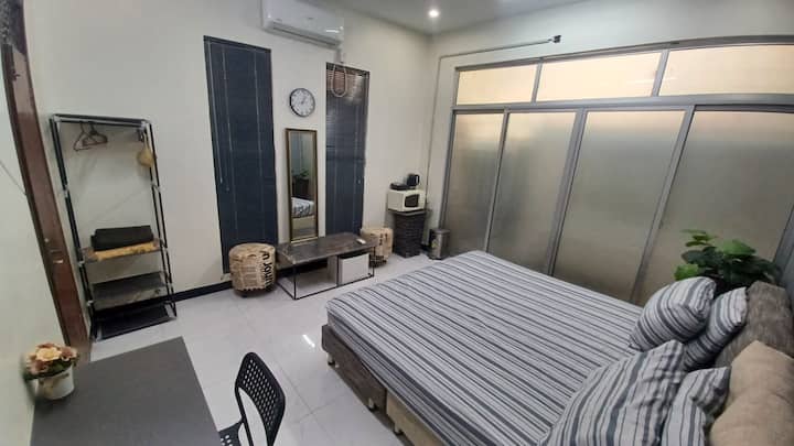 Urban Nest Near The Airport Gulistan Joher Blk8 - Karachi