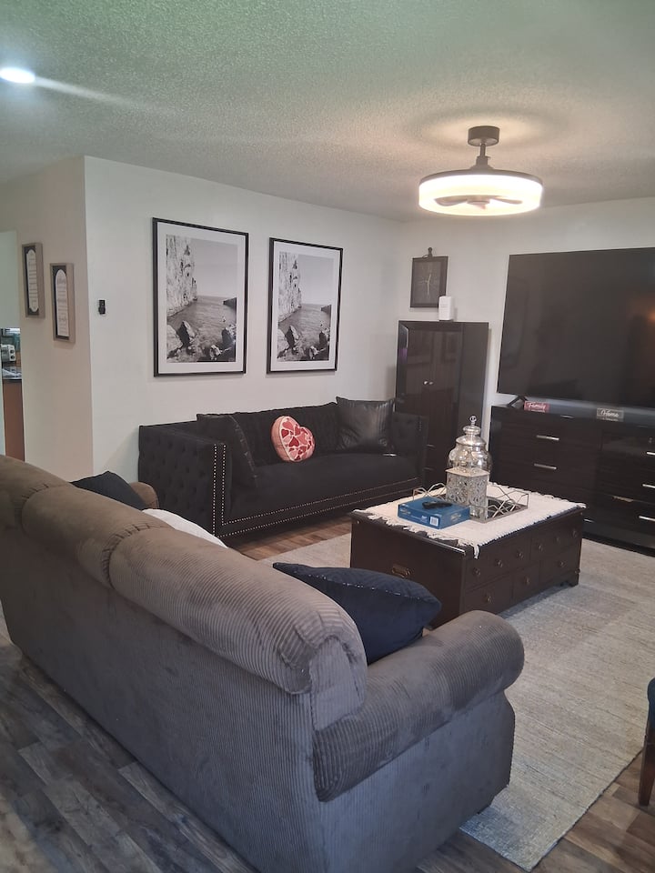 Comfy House! The Perfect Getaway - Chesapeake, VA