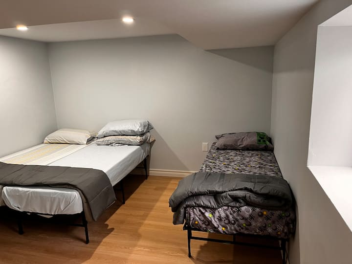 One Bedroom Apartment - Peterborough, ON, Canada