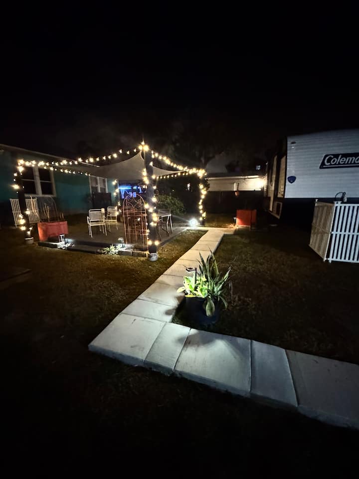 The Prickly Perch! Relaxing In This Hustle - Lakeland, FL