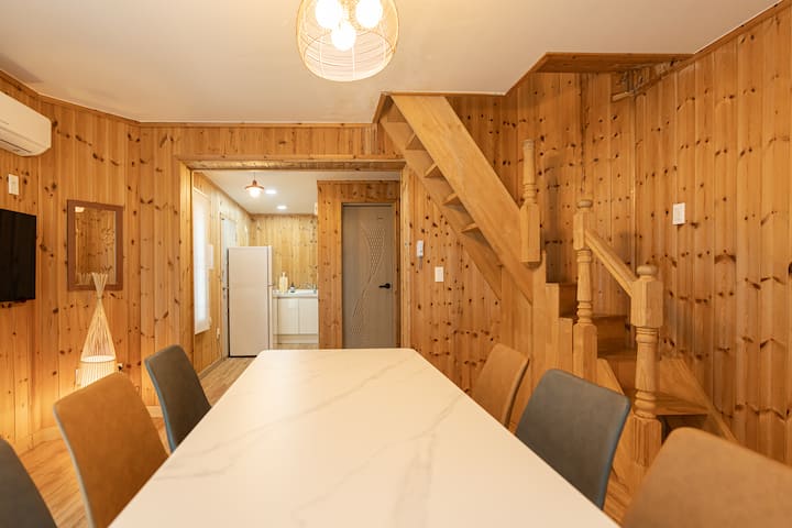 Jeju Aewol/30 Min Airport/duplex/good Value/113 - Jeju