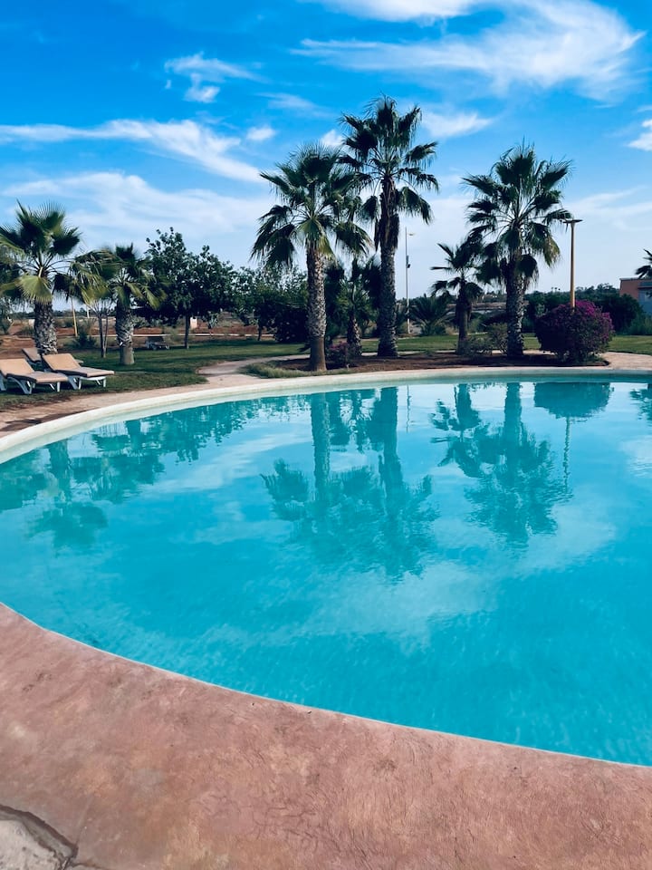 5 Min à Pied Du Stade Can2025 - Piscine / Parking - Marrakech