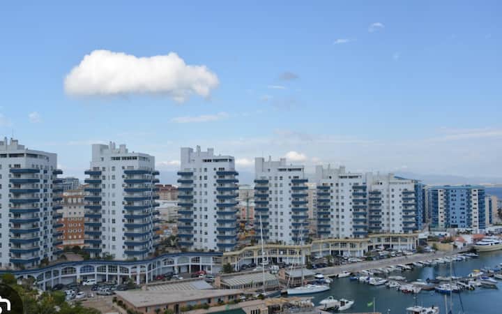 Spacious 2 Bedroom Apartment - Gibraltar