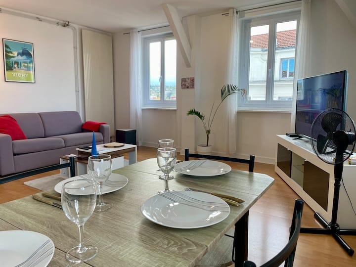 Lumineux T2 Hyper-centre Vichy, Calme & Parking - Vichy