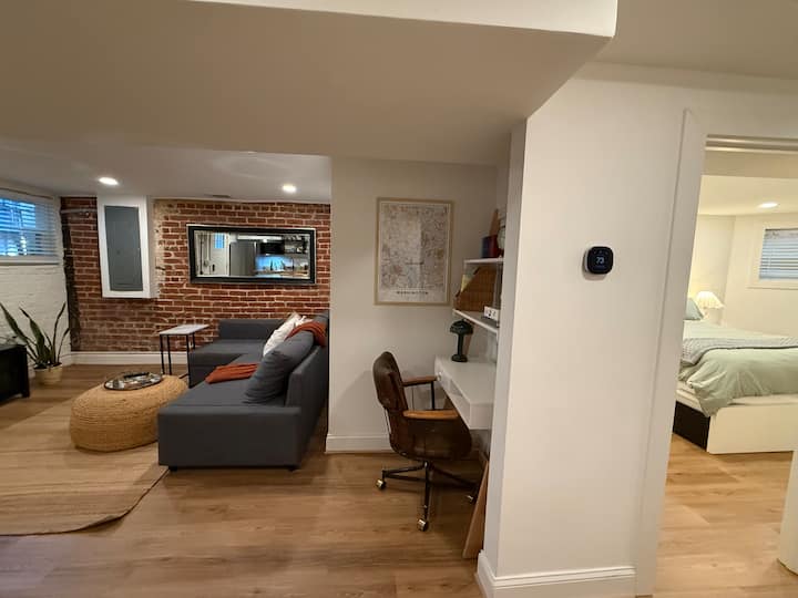 Cozy & Stylish 1br Apartment - Washington, D.C.
