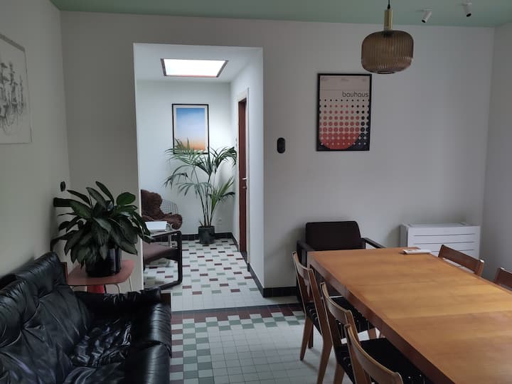 Maison Moderniste Dans Un Environnement Calme - Aalter