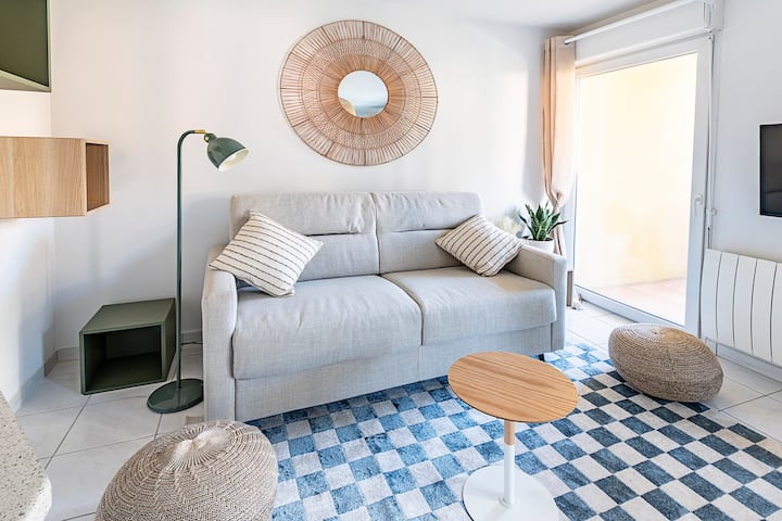 "Villa Farnèse "
 Côté Vert, Calme, Garage Fermé - Menton