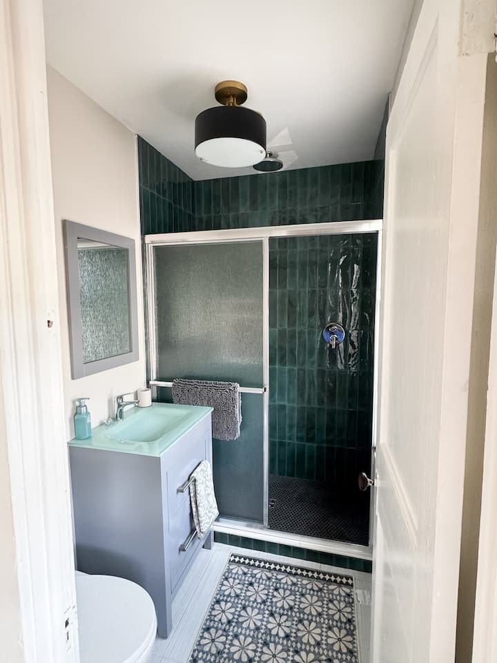 St Pete Coastal Guesthouse Apt - St. Petersburg, FL