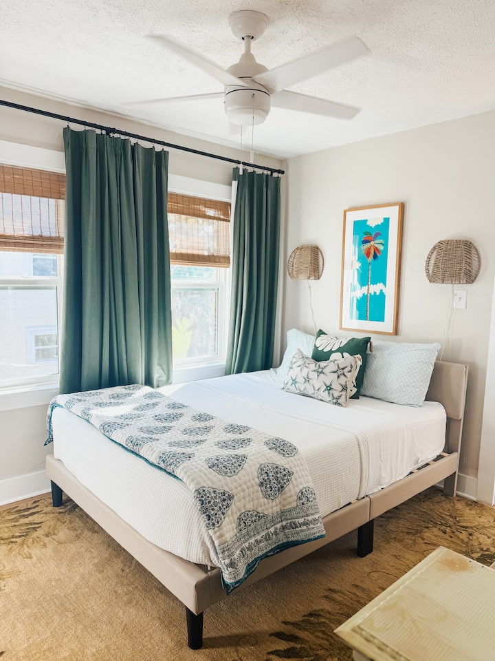St Pete Coastal Guesthouse Apt - St. Pete Beach