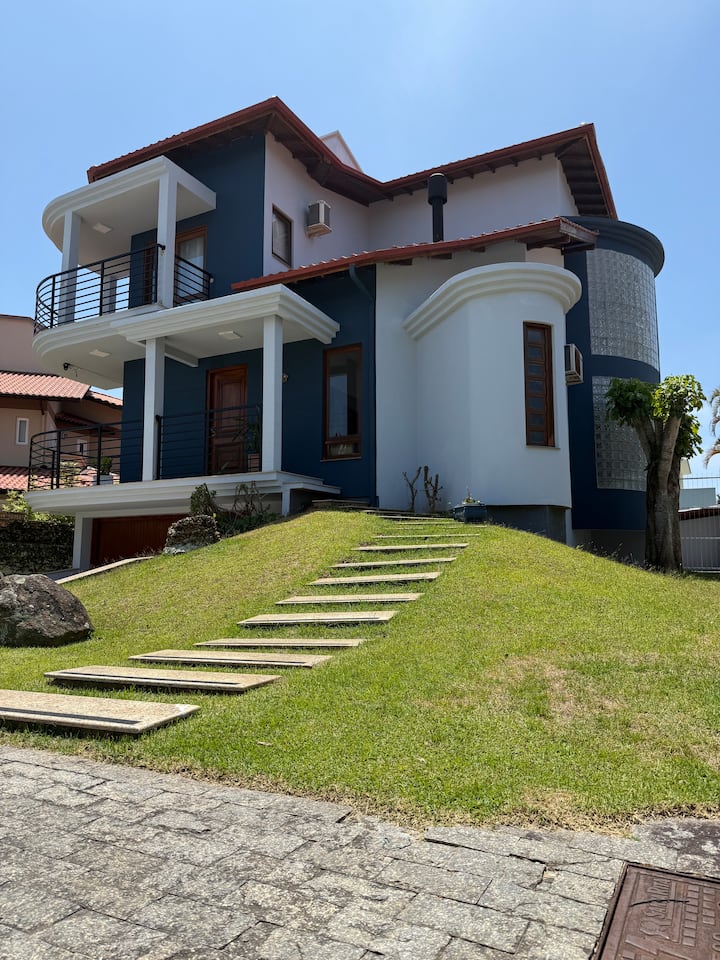 Casa De Praia Familiar - Florianópolis