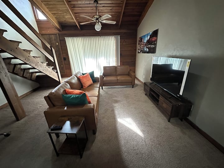 Downtown Cabin, Near Fsu, 1 Gig Wifi, Free Parking - Tallahassee, FL