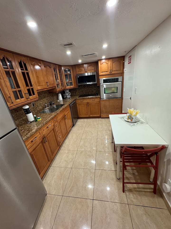 Oceanfront With Stunning Views - Hollywood, FL