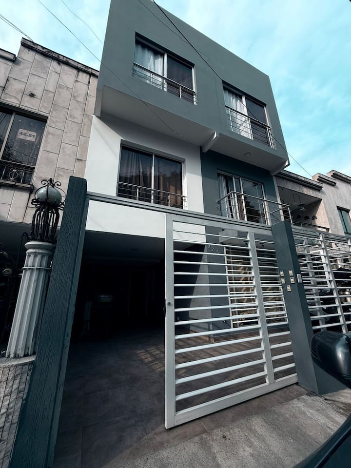 Apartamentos Amoblados Cali - カリ