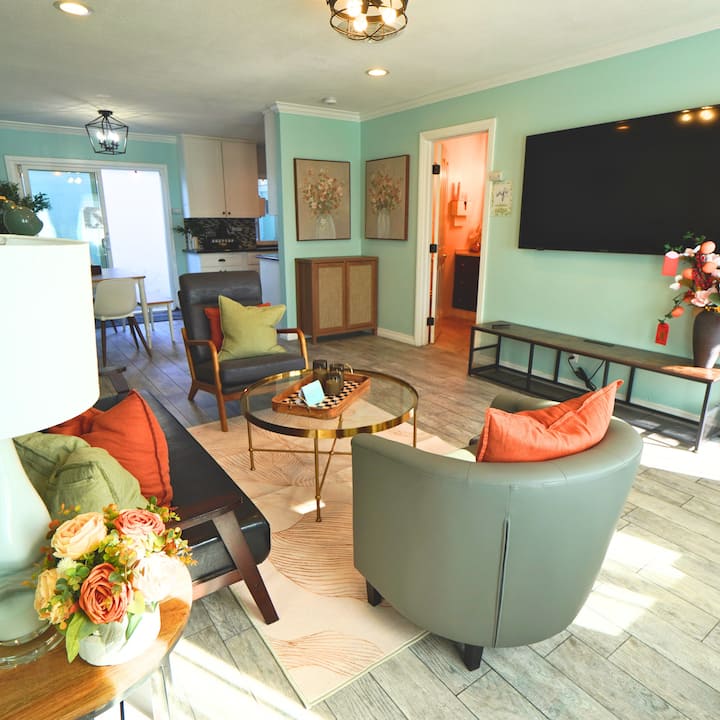 Monthly Rental 30+ Night Min 3br-2ba In Costa Mesa - Newport Beach, CA