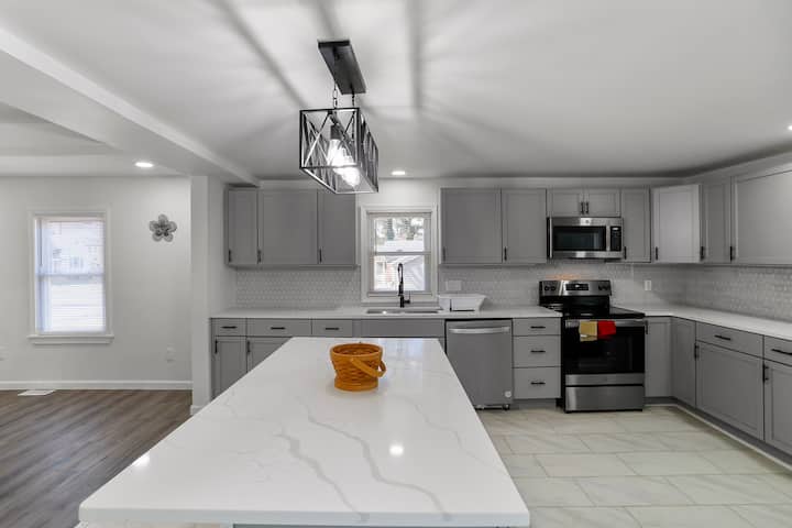 Spacious 5br Single Family Home - Hagerstown, MD