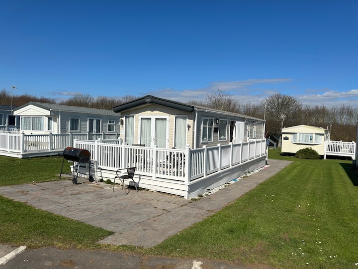 35 The Warren - Mersea Island