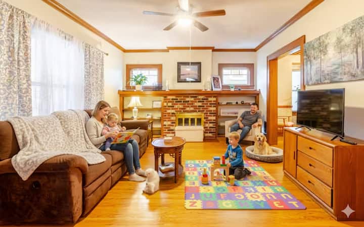 Spacious 5br Home • Sleeps 10–15 • Fast Wi-fi - Rochester, NY