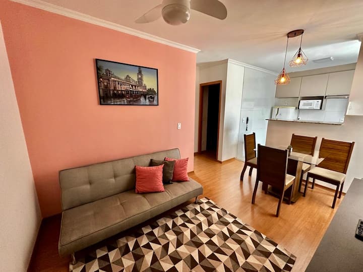 Apê Confortável C/ Ar Próx Da Uel Em Londrina - Londrina