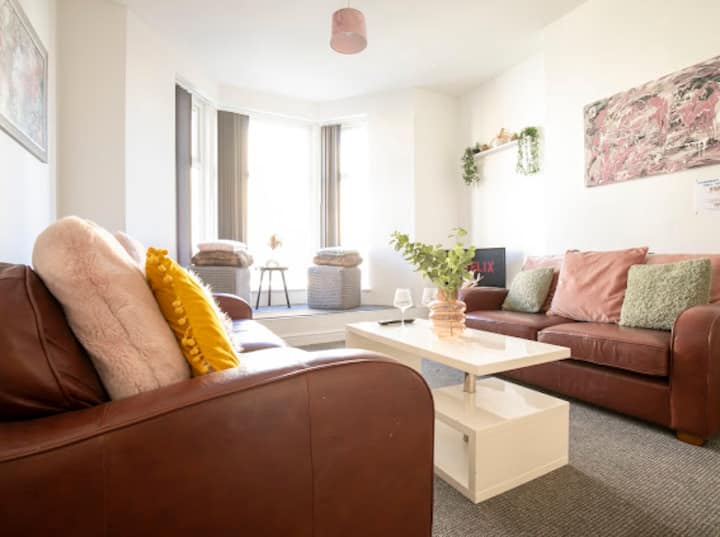 2 Bedroom Apartment Central Location - Poulton-le-Fylde