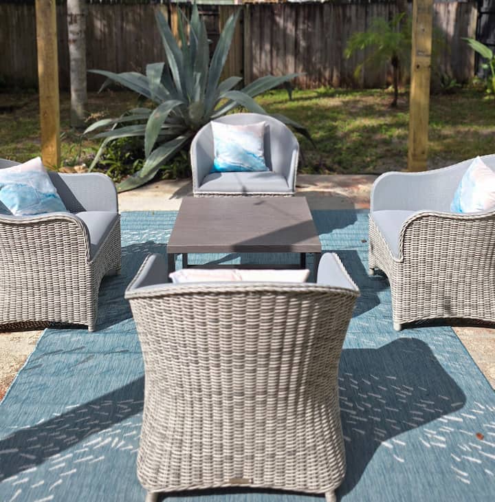Coastal Breezes Cottage - Lake Worth, FL
