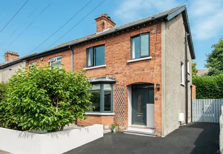 Chic Belfast Hideaway & Garden - George Best Belfast City Airport (BHD)