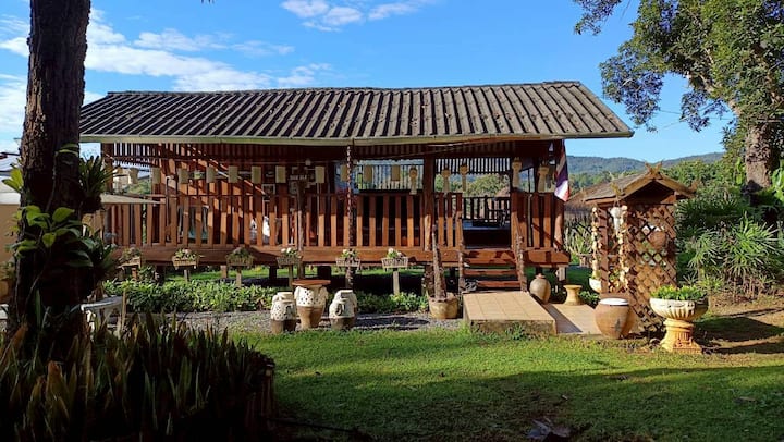 Sunset Timber Lodge - Chiang Mai