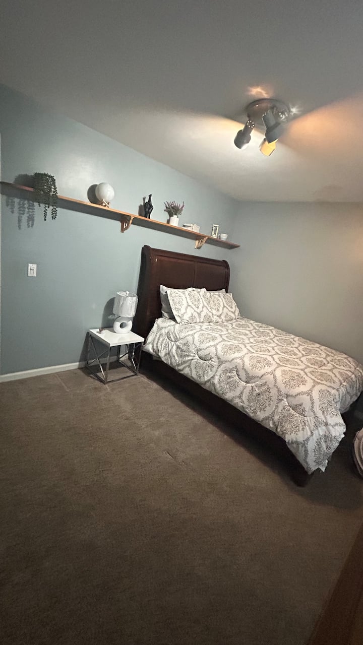 “Cozy Rooms” - Murfreesboro, TN