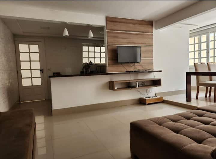 Pequena Casa Na Cbf, Comary. - Teresópolis