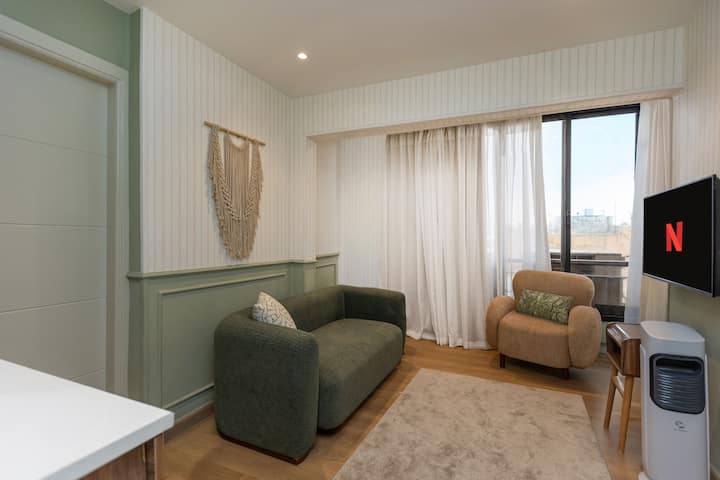 Apartment With Balcony 1 Bedroom - Le Caire