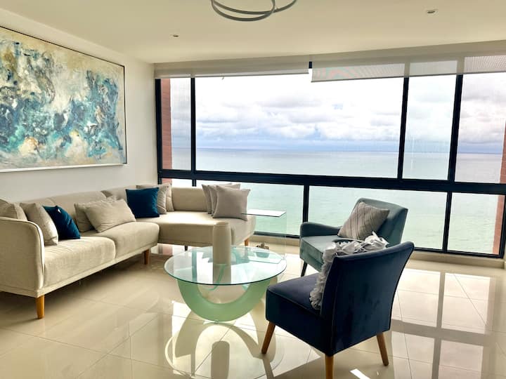 Departamento Con Vista Al Mar, Playa Murciélago - Manta