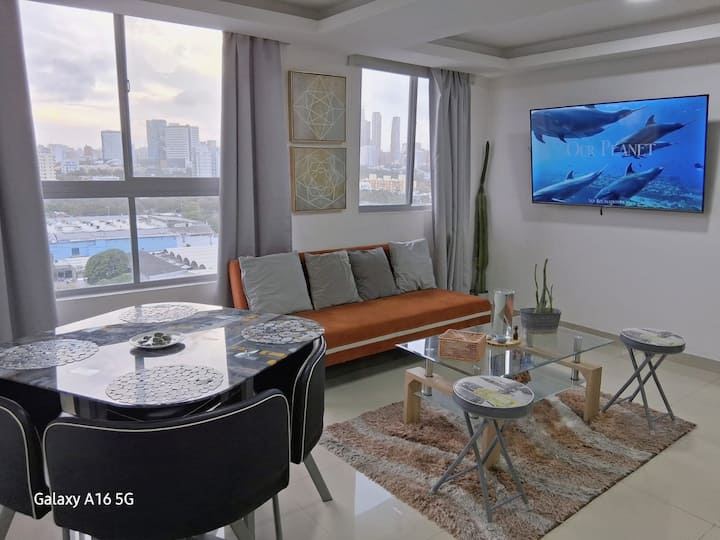 Apto Vista A La Ciudad Y Malecon Aire Acond Sala - Barranquilla