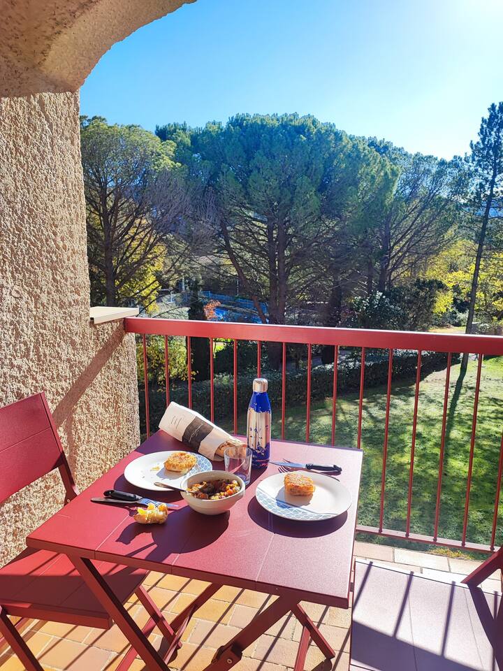 Grand Studio, Terrasse, Curistes - Lac d'Esparron