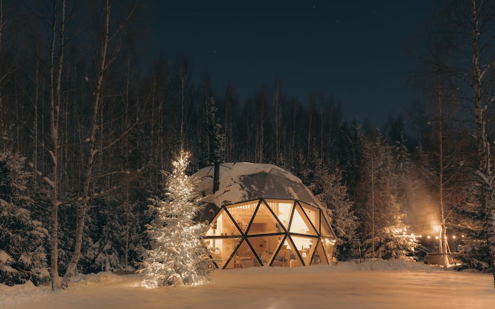 Dome Away From Home (Hot Tub Optional) - Latvia