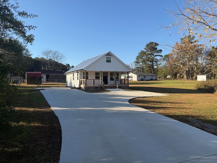 Coyote Road Cabin - Oneonta, AL